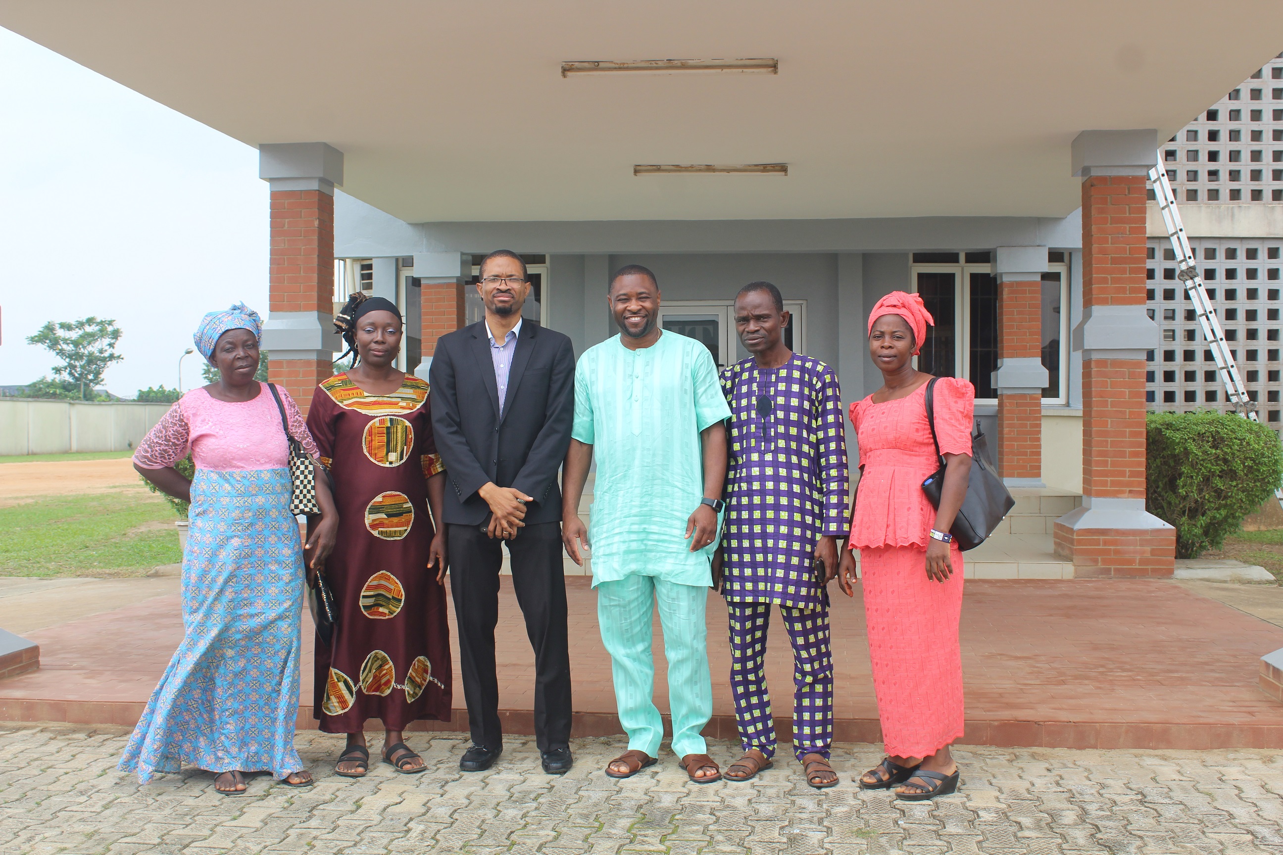 The Kushimo Family Visits IIT | Institute for Industrial Technology